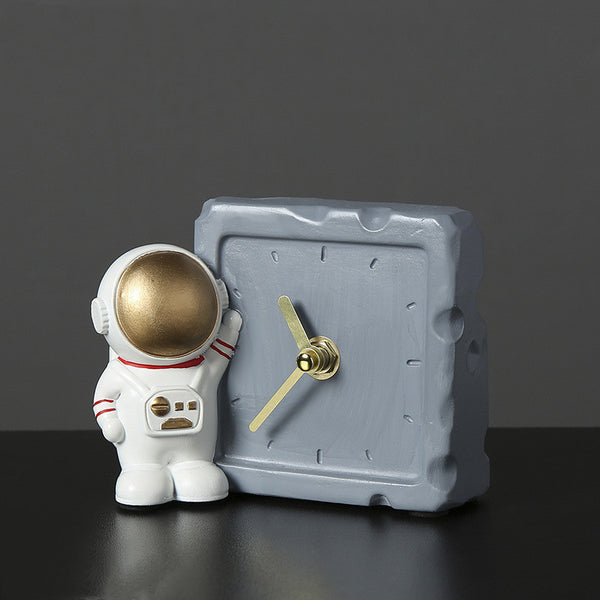 Shuttle Astronaut Clock | creative children's room Alarm Clock desktop ...